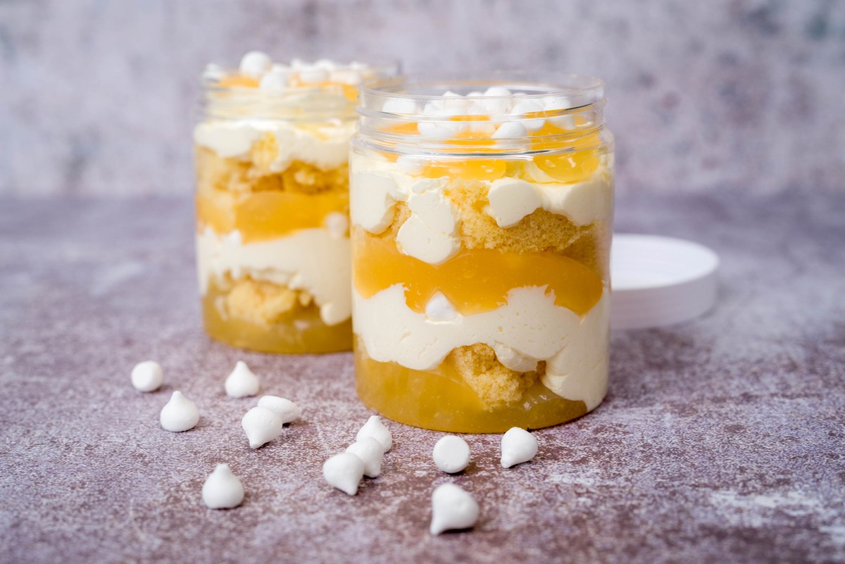 Sicilian Lemon Cird and Meringue Cake Jars.jpg — Zeelandia